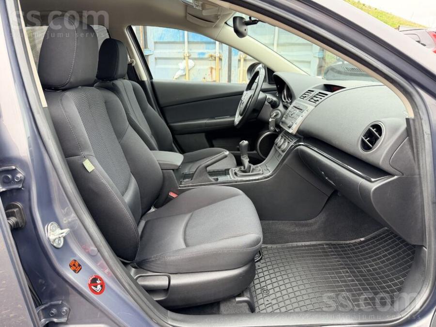 Pelēks Mazda 6 2010 Rīga, ar dzinēja tilpumu 2.00 L un nobraukumu 211 tūkst. km par 3995 €, foto 15 vietnē AUTOMOTO.COM.LV
