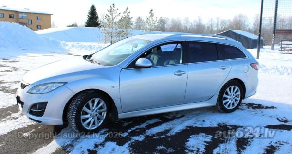Pelēks Mazda 6 2012 Rapla, ar dzinēja tilpumu 2.00 L un nobraukumu 191 tūkst. km par 4295 €, foto 2 vietnē AUTOMOTO.COM.LV