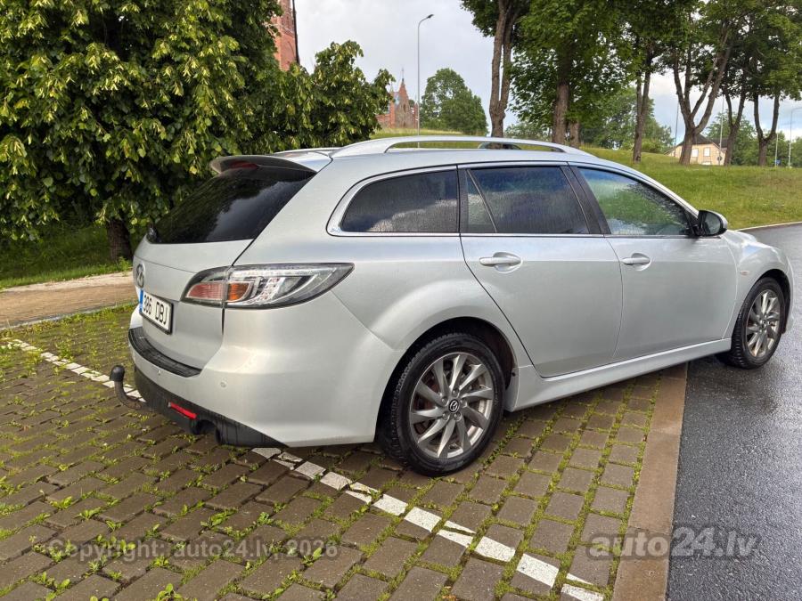 Pelēks Mazda 6 2012 Viljandi, ar dzinēja tilpumu 2.20 L un nobraukumu 258 tūkst. km par 3200 €, foto 4 vietnē AUTOMOTO.COM.LV