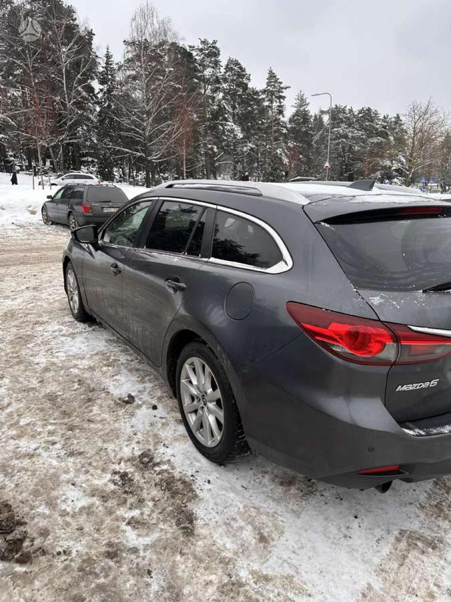 Grey Mazda 6 2013 in Vilnius, with an engine capacity of 2.20 L and mileage of 176 thousand km for 3400 €, photo 6 on AUTOMOTO.COM.LV