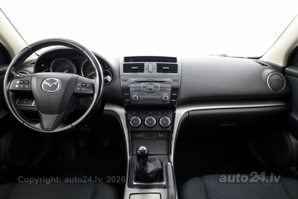 Pelēks Mazda 6 2013 Tallina, ar dzinēja tilpumu 2.00 L un nobraukumu 216 tūkst. km par 2799 €, foto 5 vietnē AUTOMOTO.COM.LV