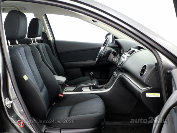 Pelēks Mazda 6 2013 Tallina, ar dzinēja tilpumu 2.00 L un nobraukumu 216 tūkst. km par 2799 €, foto 6 vietnē AUTOMOTO.COM.LV