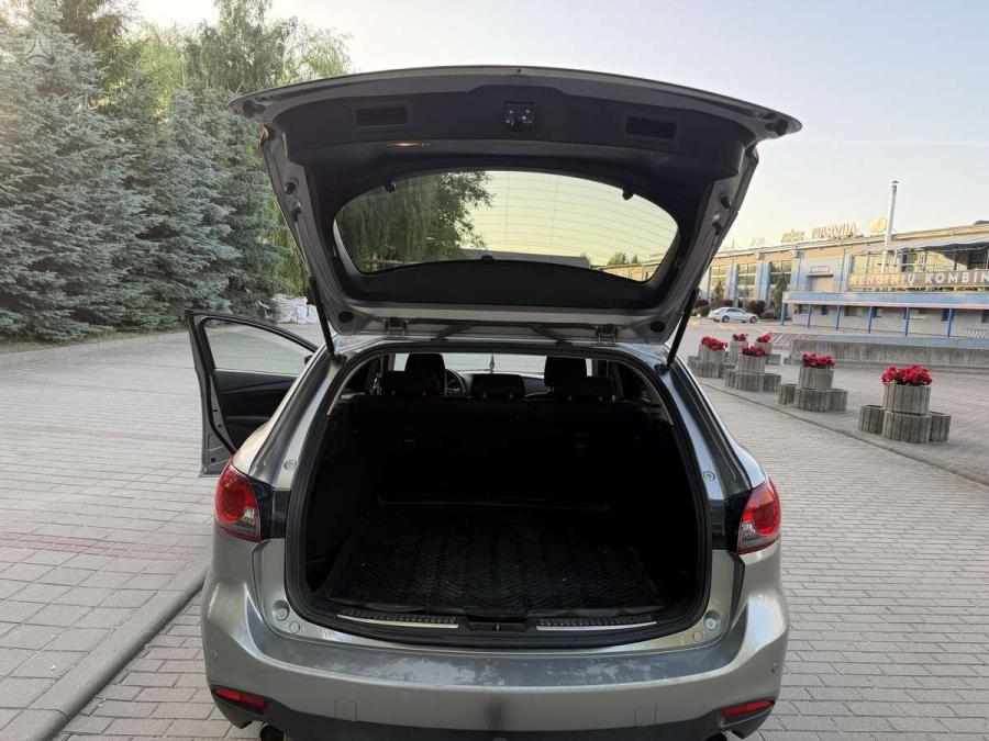 Grey Mazda 6 2013 in Klaipeda, with an engine capacity of 2.18 L and mileage of 224 thousand km for 3700 €, photo 16 on AUTOMOTO.COM.LV
