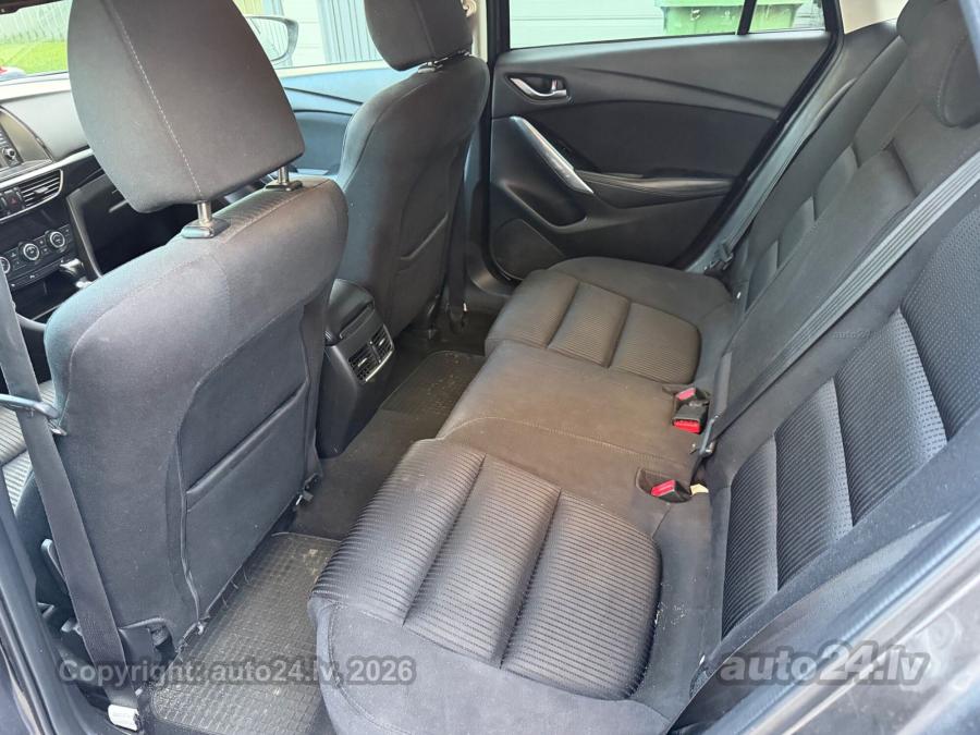 Pelēks Mazda 6 2013 Tallina, ar dzinēja tilpumu 2.20 L un nobraukumu 310 tūkst. km par 2999 €, foto 14 vietnē AUTOMOTO.COM.LV