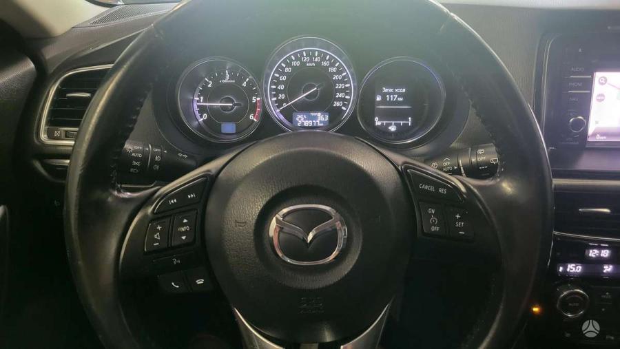 Grey Mazda 6 2013 in Siauliai, with an engine capacity of 2.20 L and mileage of 285 thousand km for 4750 €, photo 27 on AUTOMOTO.COM.LV