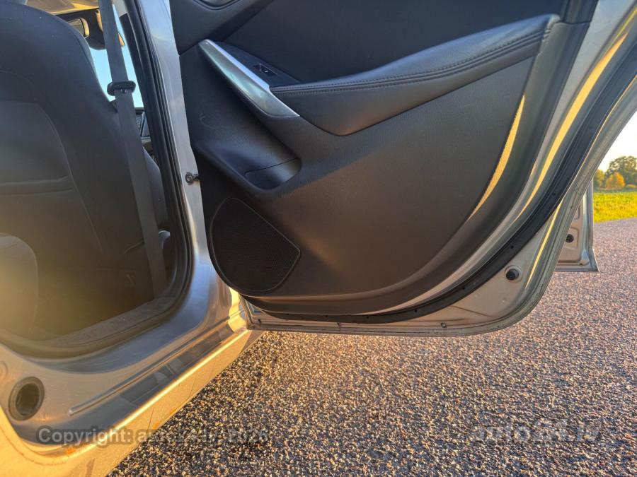 Pelēks Mazda 6 2013 Tartu, ar dzinēja tilpumu 2.00 L un nobraukumu 355 tūkst. km par 4500 €, foto 10 vietnē AUTOMOTO.COM.LV