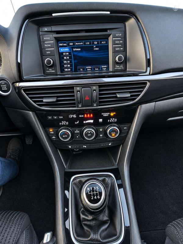 Pelēks Mazda 6 2013 Pakruojis, ar dzinēja tilpumu 2.18 L un nobraukumu 292 tūkst. km par 3200 €, foto 11 vietnē AUTOMOTO.COM.LV