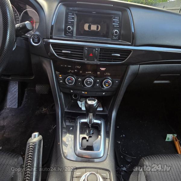 Mazda 6 2014 Tallina vietnē Pelēks Mazda 6 2014 Tallina, ar dzinēja tilpumu 2.20 L un nobraukumu 303 tūkst. km par 5500 €, foto 11 vietnē AUTOMOTO.COM.LV
