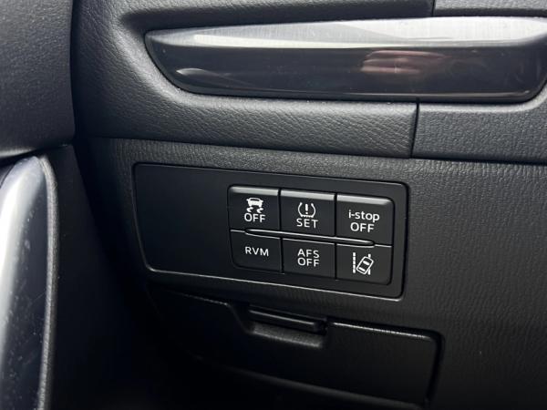 Grey Mazda 6 2015 in Riga, with an engine capacity of 2.20 L and mileage of 135 thousand km for 9950 €, photo 53 on AUTOMOTO.COM.LV
