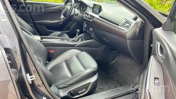 Grey Mazda 6 2015 in Riga, with an engine capacity of 2.20 L and mileage of 279 thousand km for 6500 €, photo 6 on AUTOMOTO.COM.LV