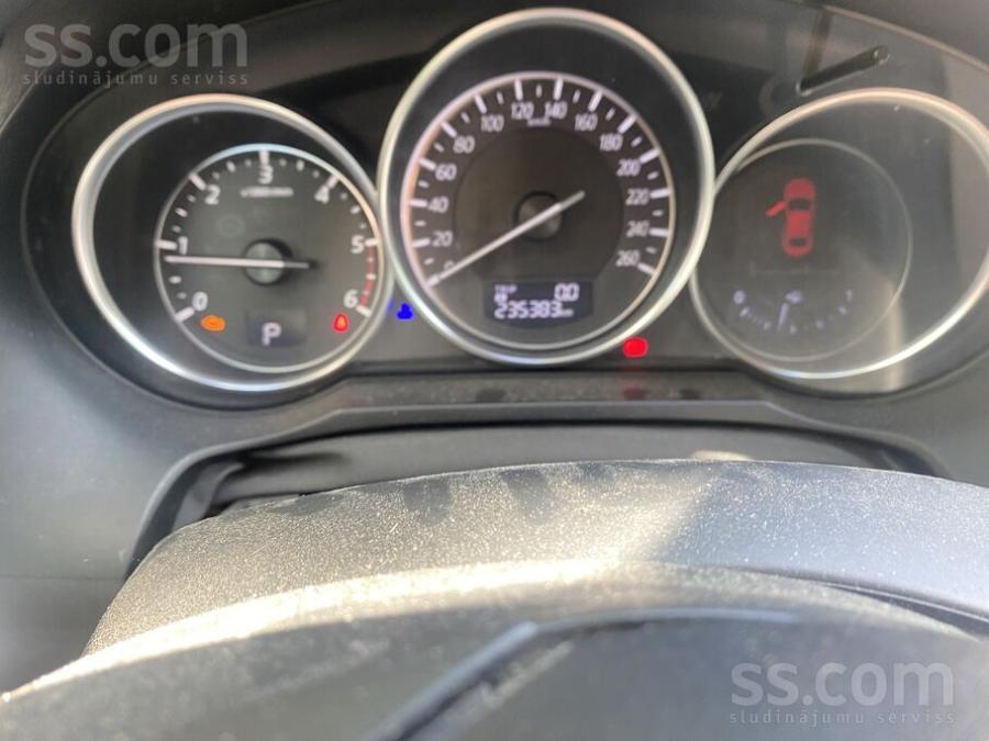 Pelēks Mazda 6 2015 Cēsis, ar dzinēja tilpumu 2.20 L un nobraukumu 236 tūkst. km par 5200 €, foto 7 vietnē AUTOMOTO.COM.LV