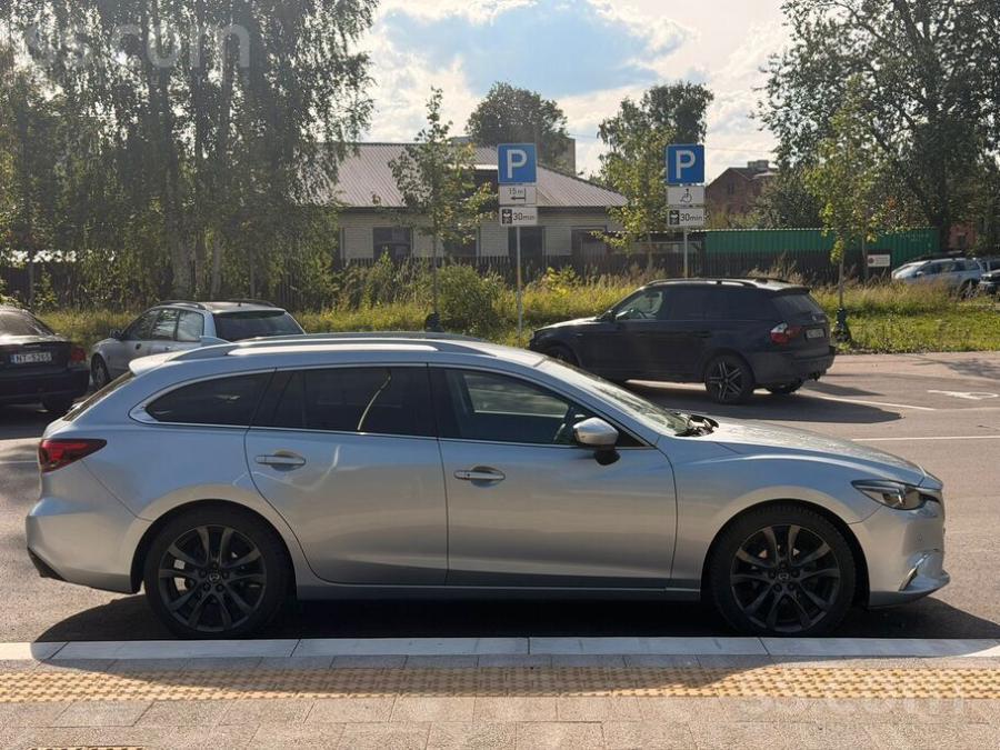Grey Mazda 6 2015 in Riga, with an engine capacity of 2.20 L and mileage of 236 thousand km for 7200 €, photo 5 on AUTOMOTO.COM.LV