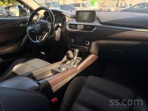 Grey Mazda 6 2015 in Riga, with an engine capacity of 2.20 L and mileage of 236 thousand km for 7200 €, photo 10 on AUTOMOTO.COM.LV