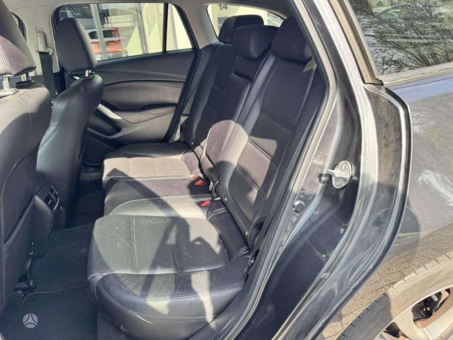 Pelēks Mazda 6 2015 Raseiniai, ar dzinēja tilpumu 2.19 L un nobraukumu 240 tūkst. km par 4650 €, foto 11 vietnē AUTOMOTO.COM.LV