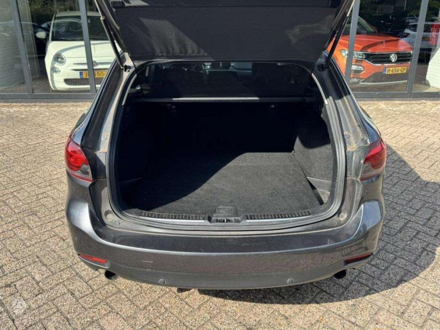 Pelēks Mazda 6 2015 Raseiniai, ar dzinēja tilpumu 2.19 L un nobraukumu 240 tūkst. km par 4650 €, foto 16 vietnē AUTOMOTO.COM.LV