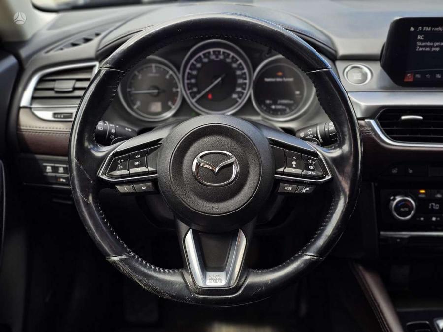 Pelēks Mazda 6 2017 Rokiškis, ar dzinēja tilpumu 2.19 L un nobraukumu 210 tūkst. km par 6250 €, foto 15 vietnē AUTOMOTO.COM.LV