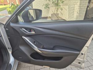 Pelēks Mazda 6 2017 Šilutė, ar dzinēja tilpumu 2.19 L un nobraukumu 180 tūkst. km par 8100 €, foto 20 vietnē AUTOMOTO.COM.LV