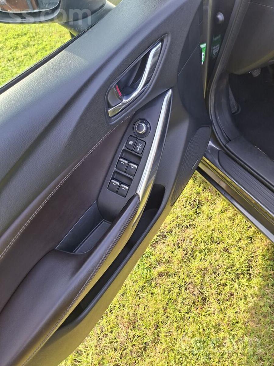 Pelēks Mazda 6 2017 Rīga, ar dzinēja tilpumu 2.20 L un nobraukumu 275 tūkst. km par 9000 €, foto 12 vietnē AUTOMOTO.COM.LV