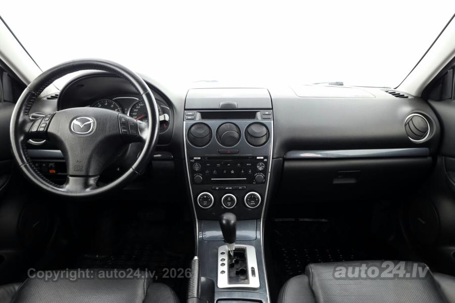 Red Mazda 6 2006 in Tallinn, with an engine capacity of 2.00 L and mileage of 279 thousand km for 1099 €, photo 6 on AUTOMOTO.COM.LV