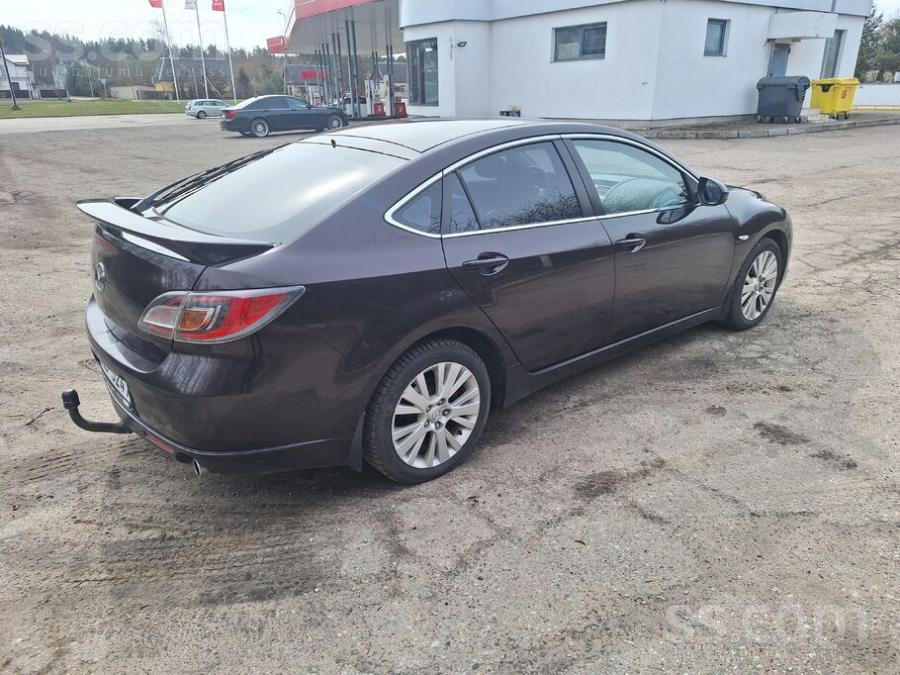 Red Mazda 6 2008 in Daugavpils, with an engine capacity of 2.00 L and mileage of 0 thousand km for 7300 €, photo 5 on AUTOMOTO.COM.LV