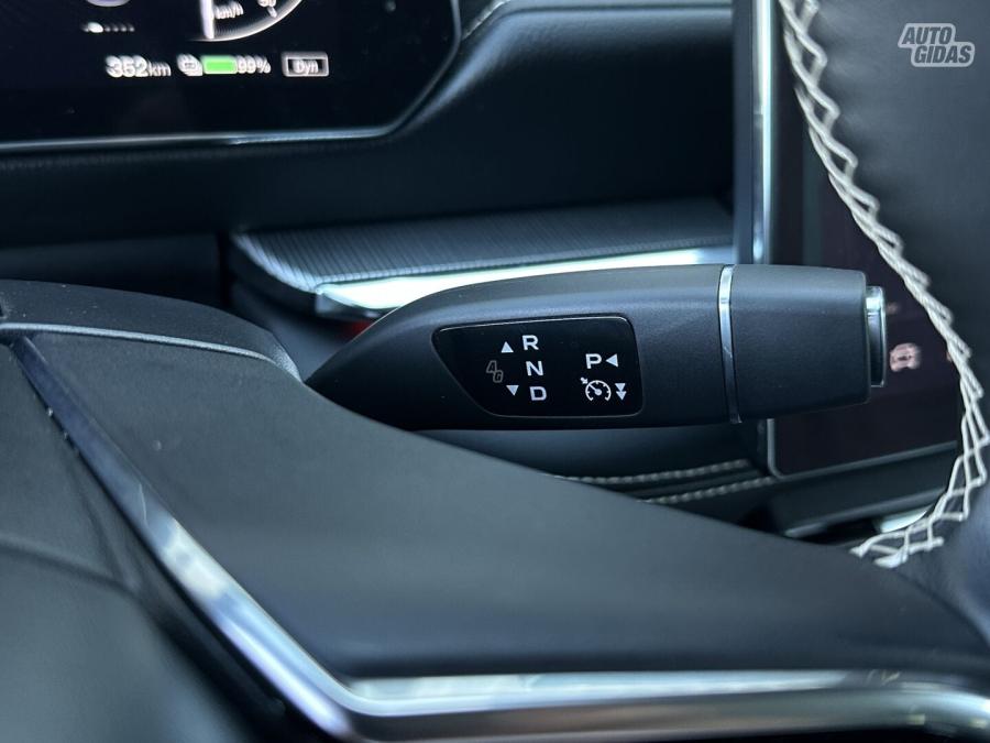 Sarkans Mazda 6 2026 Kauņa, ar dzinēja tilpumu 0.00 L un nobraukumu 7 tūkst. km par 37900 €, foto 21 vietnē AUTOMOTO.COM.LV