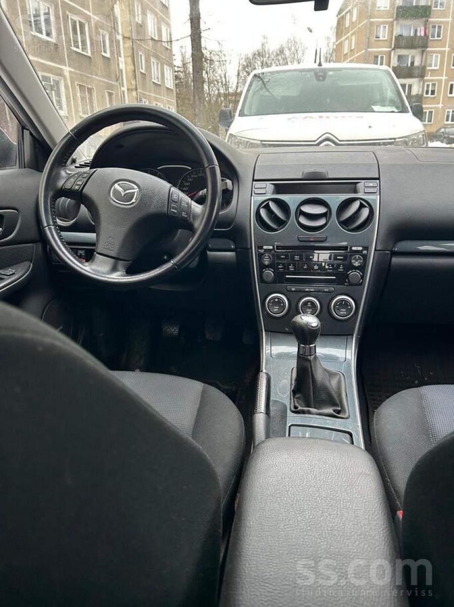 Sarkans Mazda 6 2006 Rīga, ar dzinēja tilpumu 2.00 L un nobraukumu 196 tūkst. km par 750 €, foto 4 vietnē AUTOMOTO.COM.LV