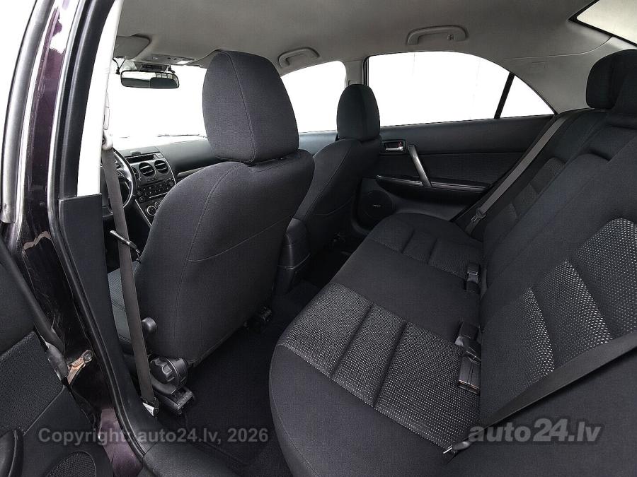 Sarkans Mazda 6 2007 Tartu, ar dzinēja tilpumu 2.30 L un nobraukumu 380 tūkst. km par 990 €, foto 7 vietnē AUTOMOTO.COM.LV