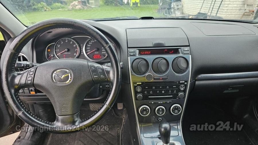 Sarkans Mazda 6 2007 Tallina, ar dzinēja tilpumu 2.30 L un nobraukumu 0 tūkst. km par 1400 €, foto 10 vietnē AUTOMOTO.COM.LV