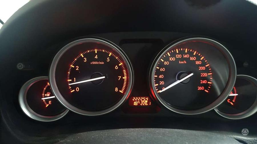 Красный Мазда 6 2008 в Клайпеда, объемом двигателя 1.80 л и пробегом 222 тыс. км за 2295 €, фото 11 на AUTOMOTO.COM.LV