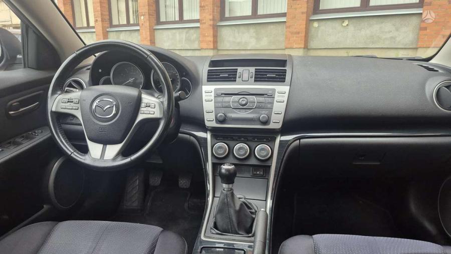 Красный Мазда 6 2008 в Клайпеда, объемом двигателя 1.80 л и пробегом 222 тыс. км за 2295 €, фото 13 на AUTOMOTO.COM.LV