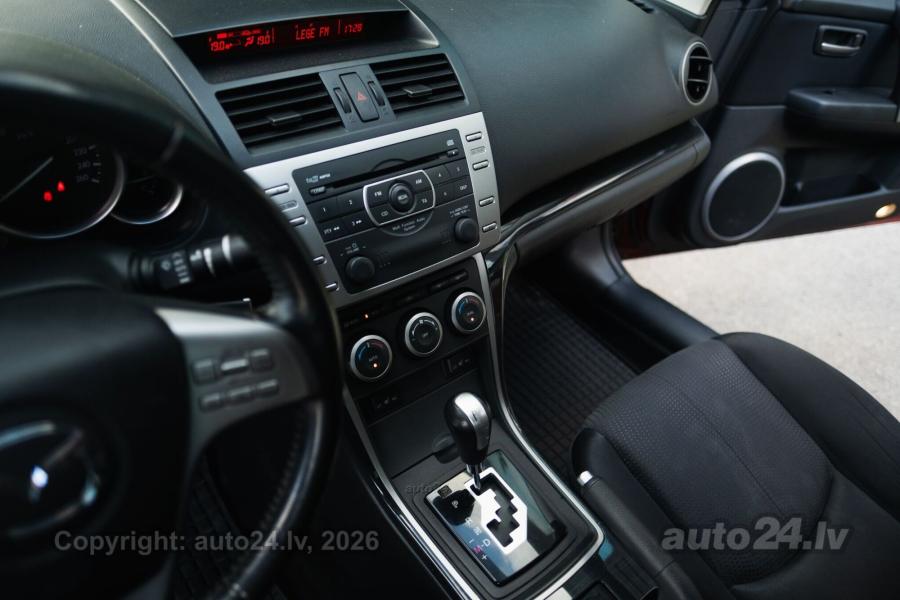 Sarkans Mazda 6 2008 Tallina, ar dzinēja tilpumu 2.00 L un nobraukumu 236 tūkst. km par 3500 €, foto 13 vietnē AUTOMOTO.COM.LV