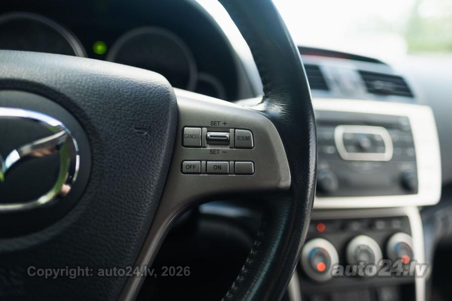 Sarkans Mazda 6 2008 Tallina, ar dzinēja tilpumu 2.00 L un nobraukumu 236 tūkst. km par 3500 €, foto 17 vietnē AUTOMOTO.COM.LV