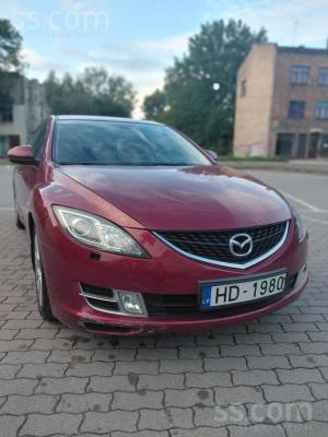 Red Mazda 6 2008 in Riga, with an engine capacity of 2.00 L and mileage of 377 thousand km for 1099 €, photo 3 on AUTOMOTO.COM.LV
