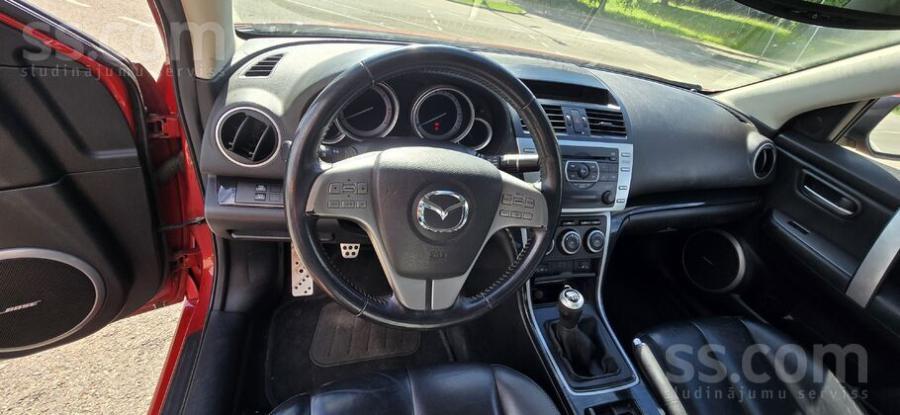 Sarkans Mazda 6 2008 Cēsis, ar dzinēja tilpumu 2.50 L un nobraukumu 255 tūkst. km par 2500 €, foto 20 vietnē AUTOMOTO.COM.LV