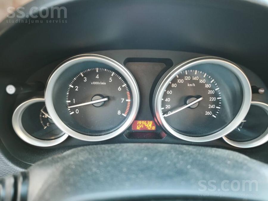 Red Mazda 6 2008 in Rezekne, with an engine capacity of 2.00 L and mileage of 200 thousand km for 1200 €, photo 11 on AUTOMOTO.COM.LV