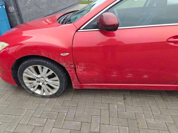 Sarkans Mazda 6 2009 Kauņa, ar dzinēja tilpumu 2.18 L un nobraukumu 239 tūkst. km par 1100 €, foto 6 vietnē AUTOMOTO.COM.LV