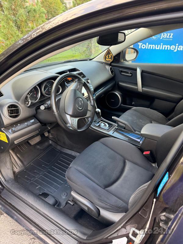 Sarkans Mazda 6 2009 Tallina, ar dzinēja tilpumu 2.00 L un nobraukumu 155 tūkst. km par 1800 €, foto 10 vietnē AUTOMOTO.COM.LV