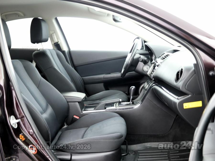 Красный Мазда 6 2009 в Таллин, объемом двигателя 2.00 л и пробегом 155 тыс. км за 3199 €, фото 7 на AUTOMOTO.COM.LV