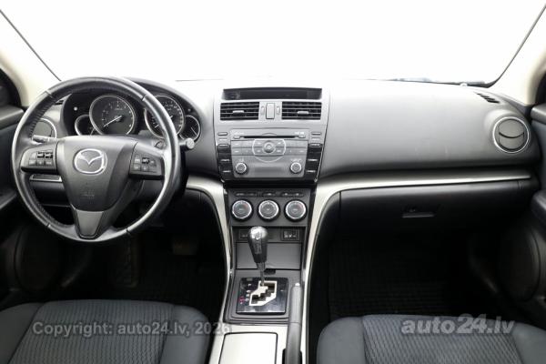 Red Mazda 6 2010 in Tallinn, with an engine capacity of 2.00 L and mileage of 189 thousand km for 3799 €, photo 5 on AUTOMOTO.COM.LV