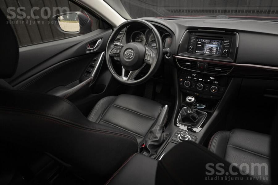 Red Mazda 6 2013 in Jelgava, with an engine capacity of 2.00 L and mileage of 128 thousand km for 9900 €, photo 8 on AUTOMOTO.COM.LV