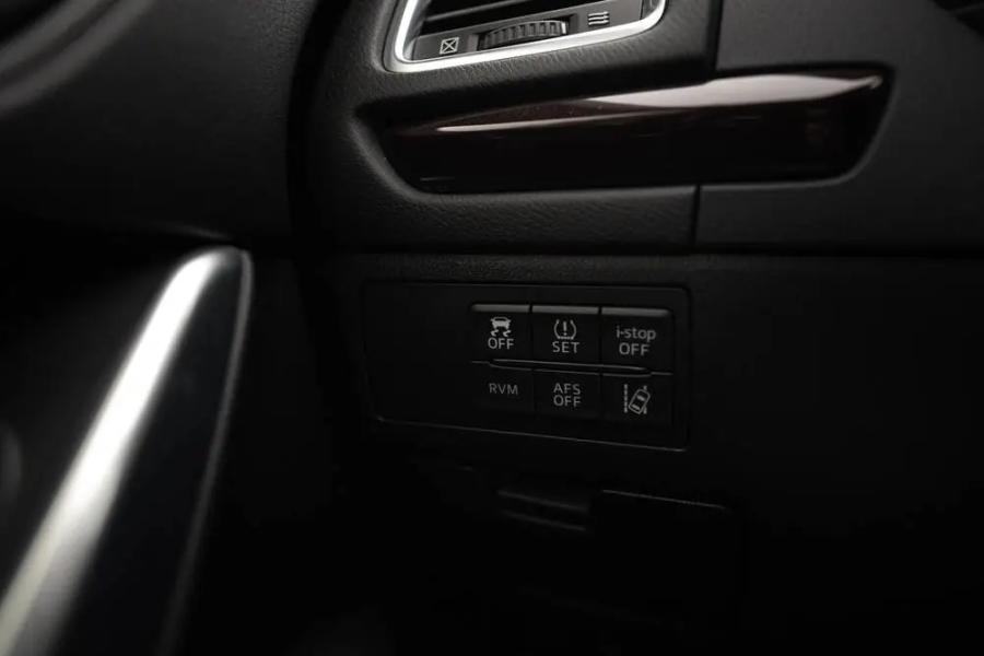 Красный Мазда 6 2013 в Елгава, объемом двигателя 2.00 л и пробегом 128 тыс. км за 7600 €, фото 21 на AUTOMOTO.COM.LV