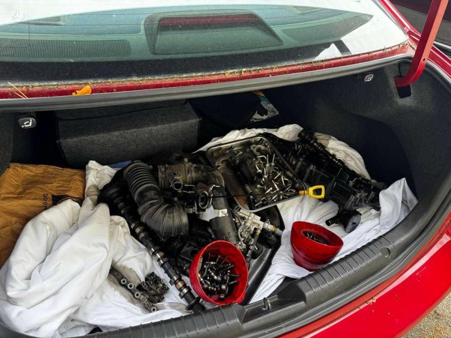 Red Mazda 6 2013 in Druskininkai, with an engine capacity of 2.20 L and mileage of 254 thousand km for 2400 €, photo 7 on AUTOMOTO.COM.LV