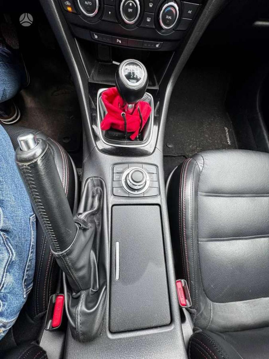 Red Mazda 6 2013 in Druskininkai, with an engine capacity of 2.20 L and mileage of 254 thousand km for 2400 €, photo 21 on AUTOMOTO.COM.LV