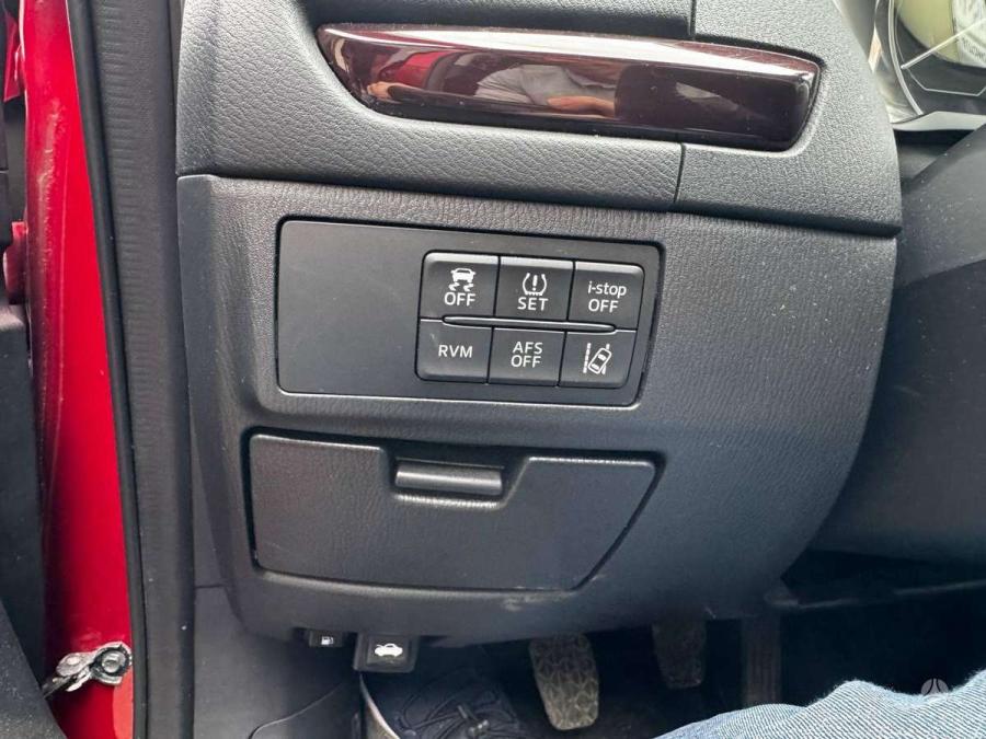 Red Mazda 6 2013 in Druskininkai, with an engine capacity of 2.20 L and mileage of 254 thousand km for 2400 €, photo 26 on AUTOMOTO.COM.LV