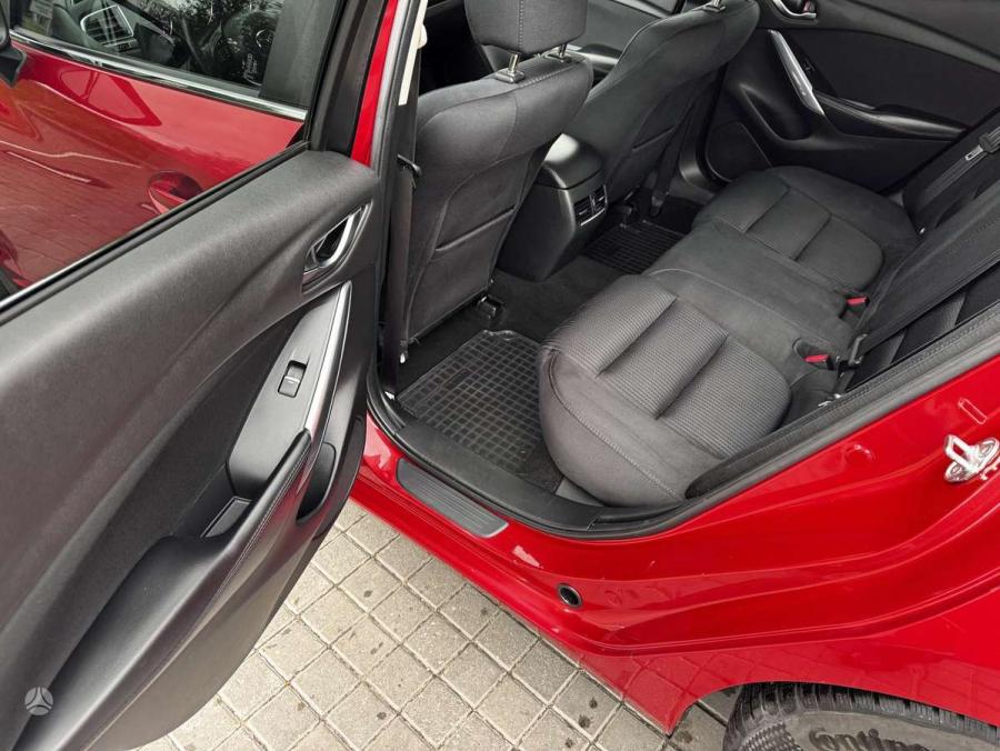 Red Mazda 6 2015 in Kaunas, with an engine capacity of 2.19 L and mileage of 150 thousand km for 8500 €, photo 12 on AUTOMOTO.COM.LV