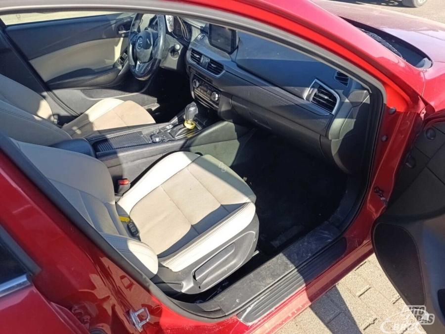 Sarkans Mazda 6 2016 Avižieniai, ar dzinēja tilpumu 2.50 L un nobraukumu 126 tūkst. km par 4900 €, foto 12 vietnē AUTOMOTO.COM.LV