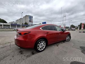 Red Mazda 6 2018 in Riga, with an engine capacity of 2.00 L and mileage of 184 thousand km for 13500 €, photo 3 on AUTOMOTO.COM.LV