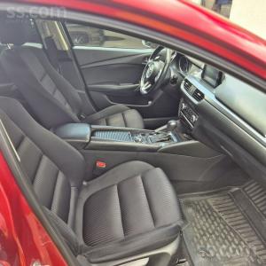 Red Mazda 6 2018 in Riga, with an engine capacity of 2.20 L and mileage of 132 thousand km for 12500 €, photo 8 on AUTOMOTO.COM.LV
