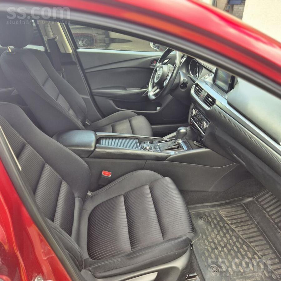 Red Mazda 6 2018 in Riga, with an engine capacity of 2.20 L and mileage of 132 thousand km for 12500 €, photo 8 on AUTOMOTO.COM.LV