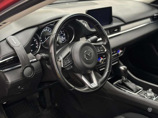 Red Mazda 6 2018 in Vilnius, with an engine capacity of 2.00 L and mileage of 97 thousand km for 14999 €, photo 9 on AUTOMOTO.COM.LV